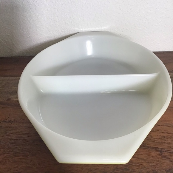 Pyrex | Kitchen | Vintage Pyrex Olive Verde Divided Baking Dish | Poshmark